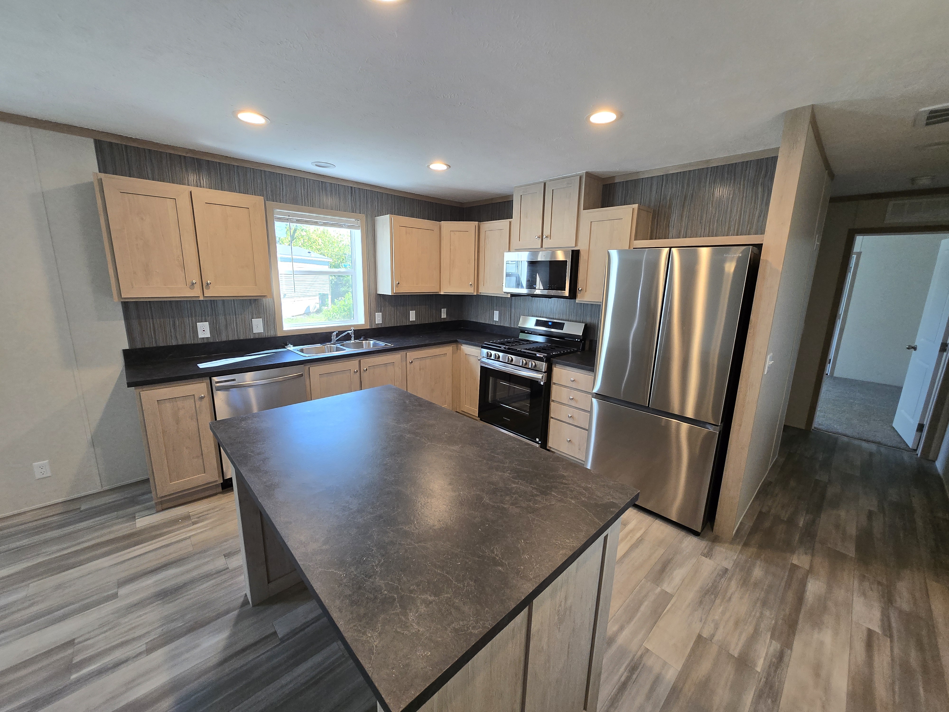 28517 S Maple, #48, Romulus, MI 48174 (Off Market NYStateMLS Listing ...